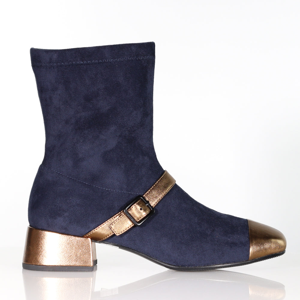 37 SAMPLE - ELSA/NAVY & GOLD – Minx Footwear | C.REED Clothing